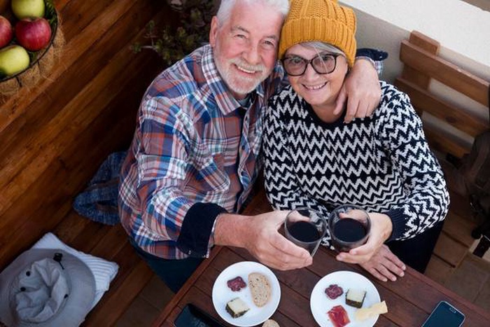 Meet Senior Singles in Florence: Dating Over 50