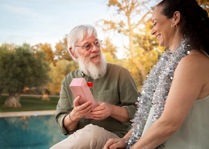 Best Dating Sites for Singles Over 55: Discover SeniorMatch