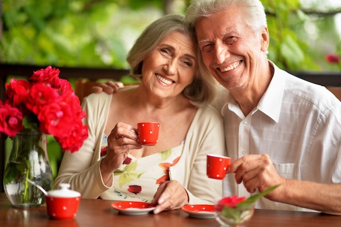 Connecting Single Women Over 55: Find Love on SeniorMatch