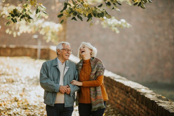 Top Over 50s Dating Site: Meet Senior Singles at SeniorMatch