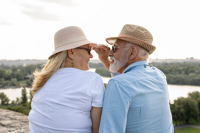 Senior Singles Chat Over 50 | SeniorMatch Official Site