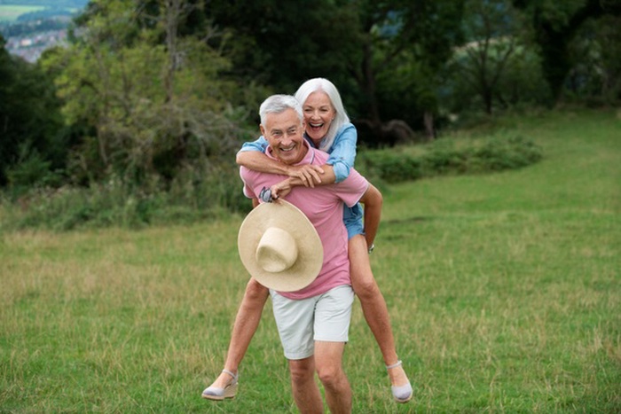 SeniorMatch: Best Dating Site for Singles Over 60 in the UK