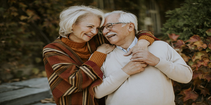 How to Date Successfully After 70: A Guide for Older Men