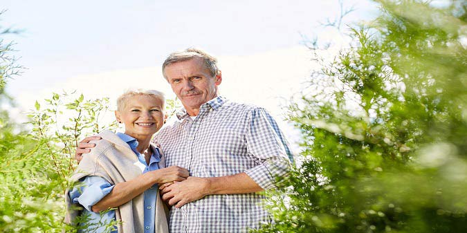 Essential Elements of a Winning Senior Dating Profile