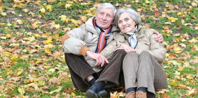 How to Decode Emotional Cues in Senior Dating Relationships