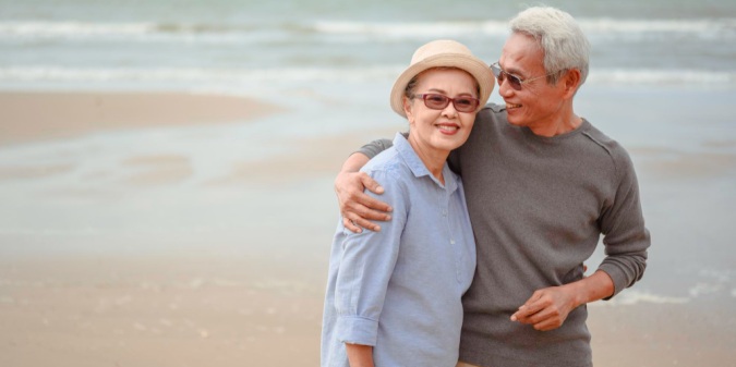 How Seniors Can Evaluate Profiles for the Right Match