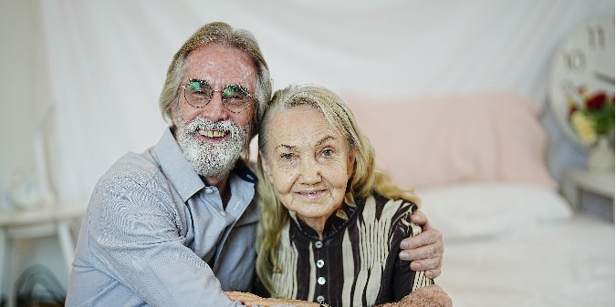 Protect Yourself: Essential Tips for Senior Online Dating