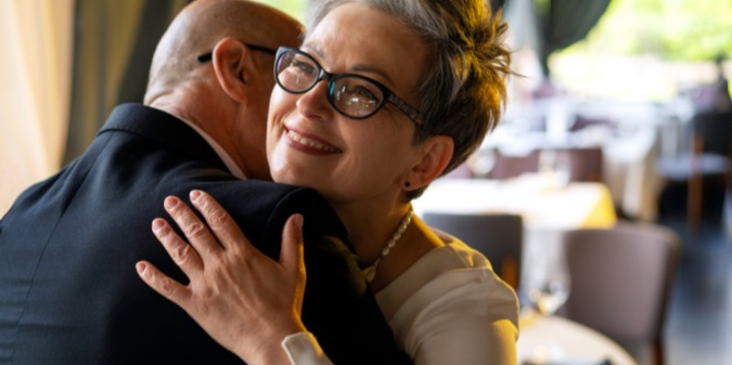 Mastering Dating Pace: Seniors Rekindling Love with Balance