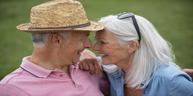 Start Dating in Your 70s: Tips for Meeting New People