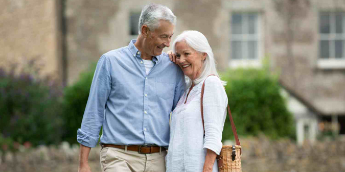 Effective Profile Writing for Attracting Women Over 50