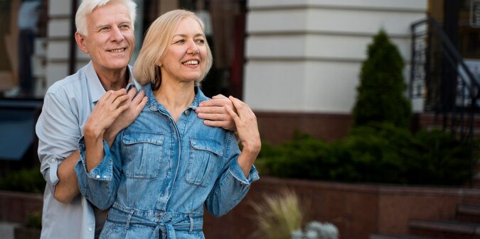 Your Step by Step Guide for Dating Over 50 with SeniorMatch